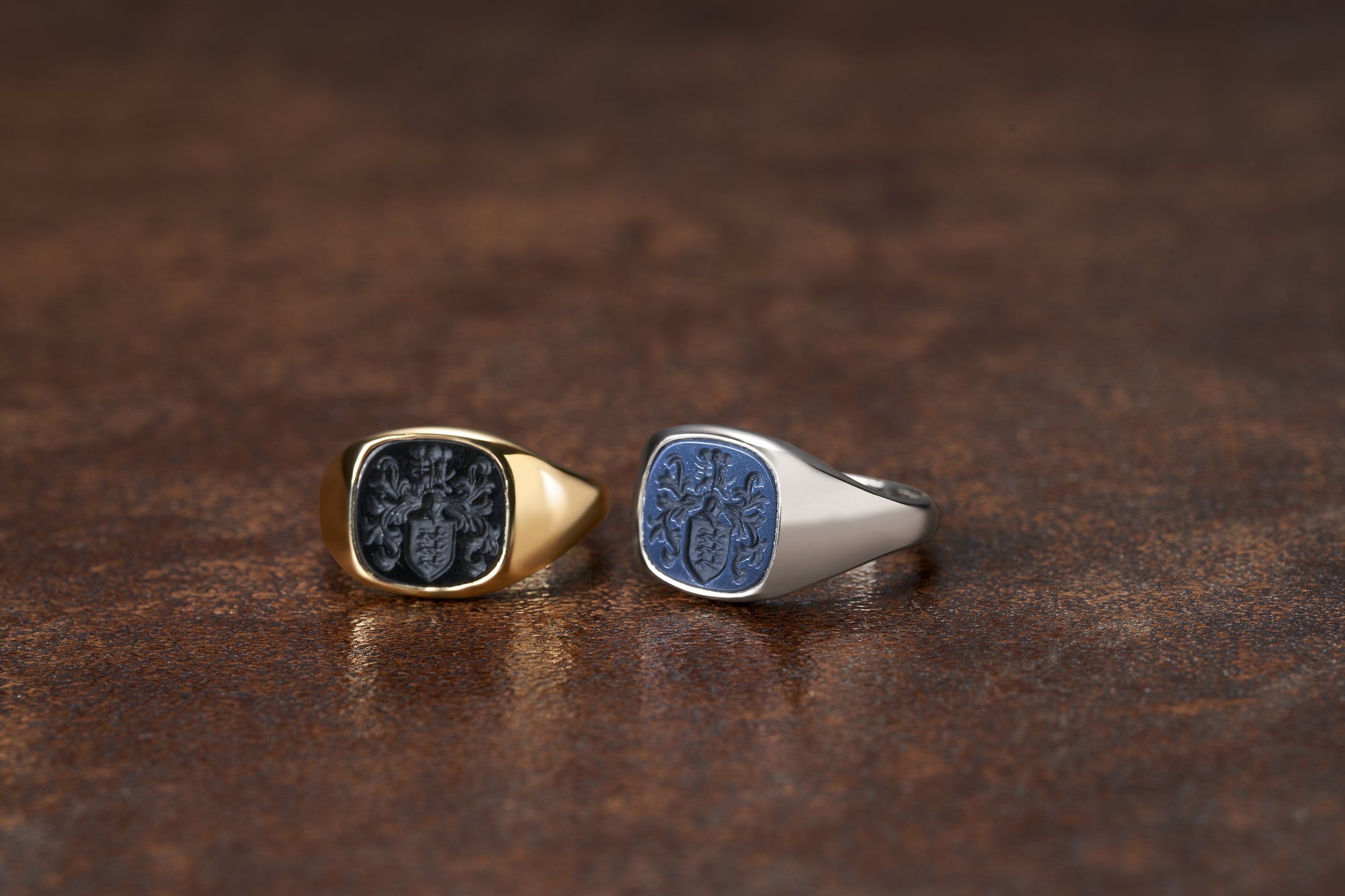 Family Crest Signet Rings | Deakin & Francis