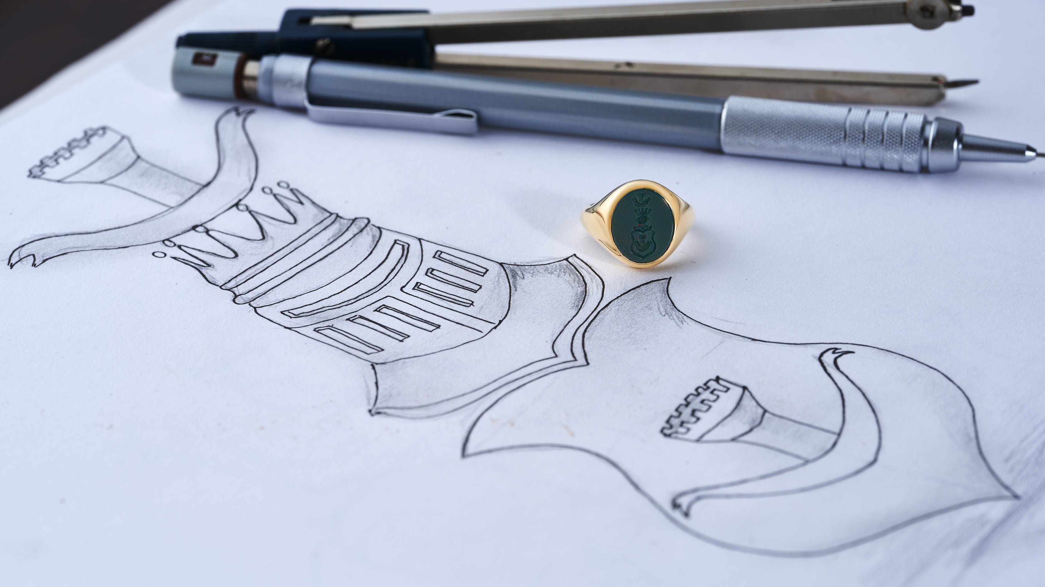 Family Crest Signet Rings | Deakin & Francis