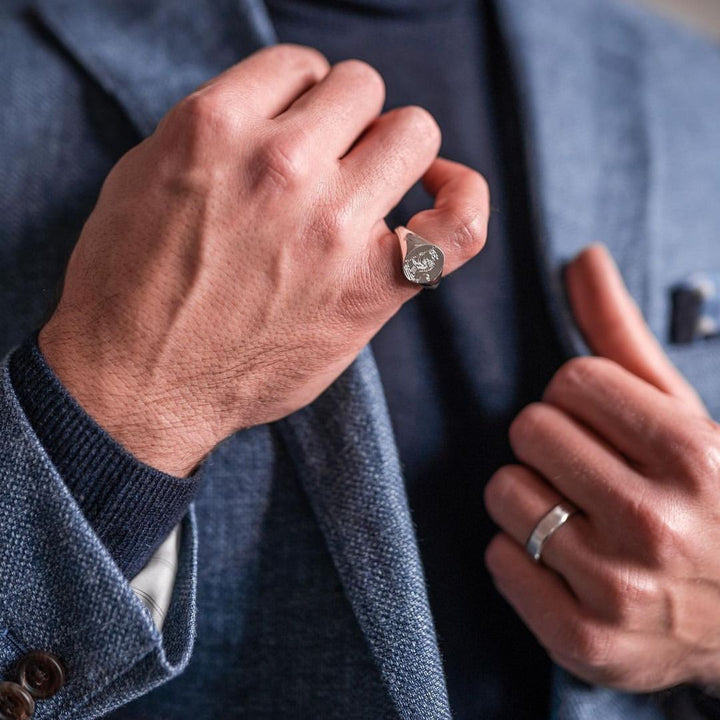 Family Crest Signet Rings | Deakin & Francis