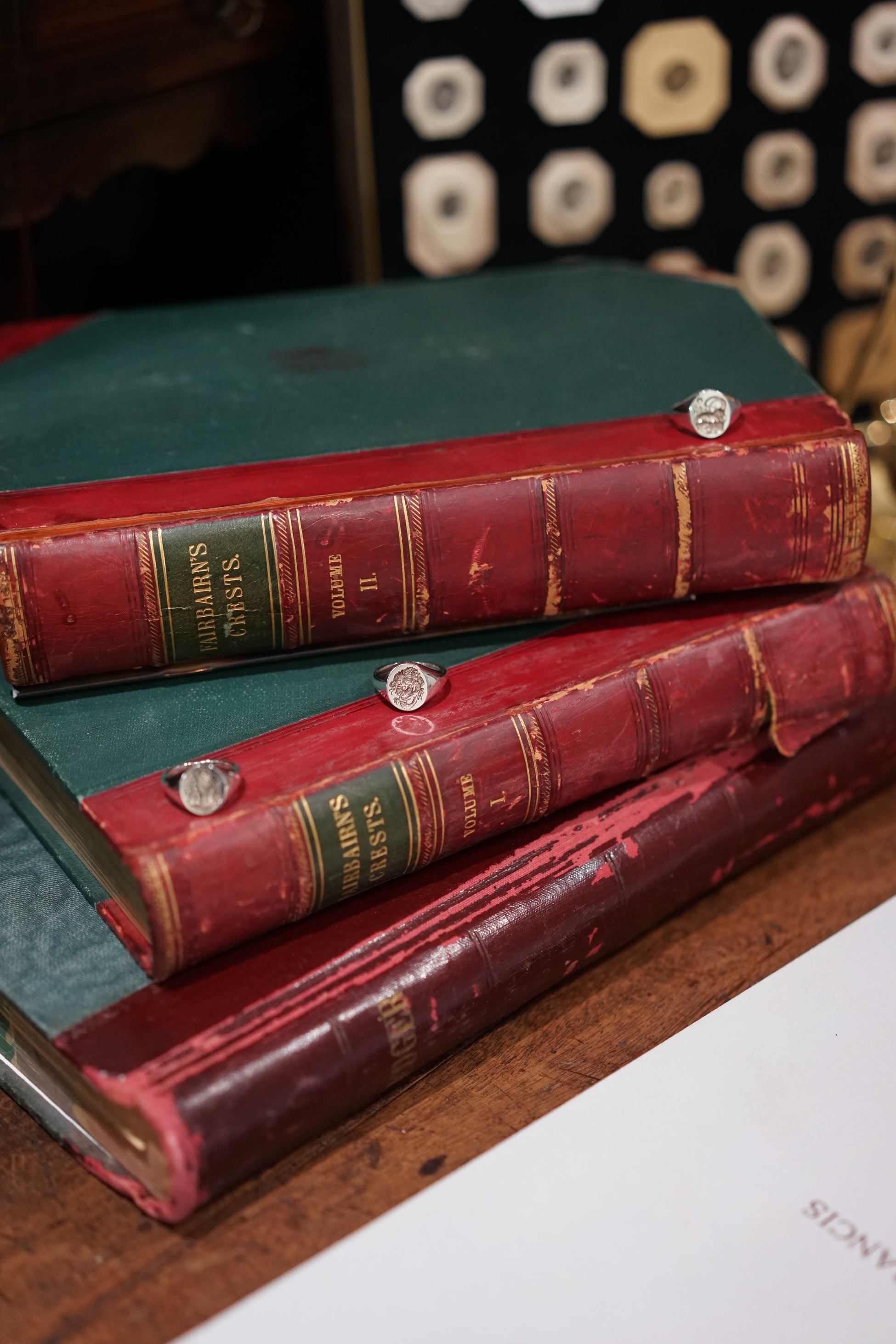 Family Crest Signet Rings | Deakin & Francis